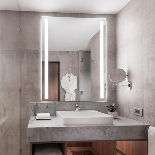 Vanity LED Lighting Mirror and Makeup Mirror in hotel Westin Brisbane
